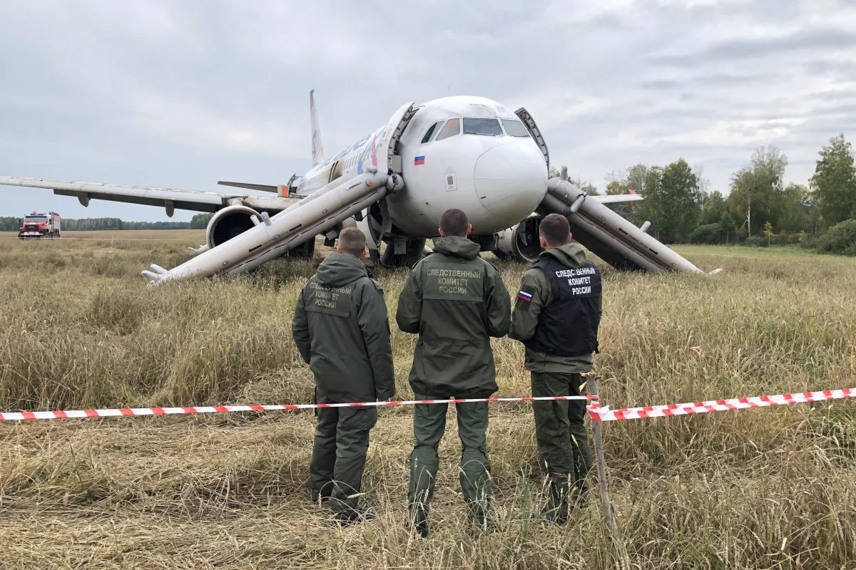Russia’s Ailing Commercial Aviation Hit by Spate of Engine Failures ...