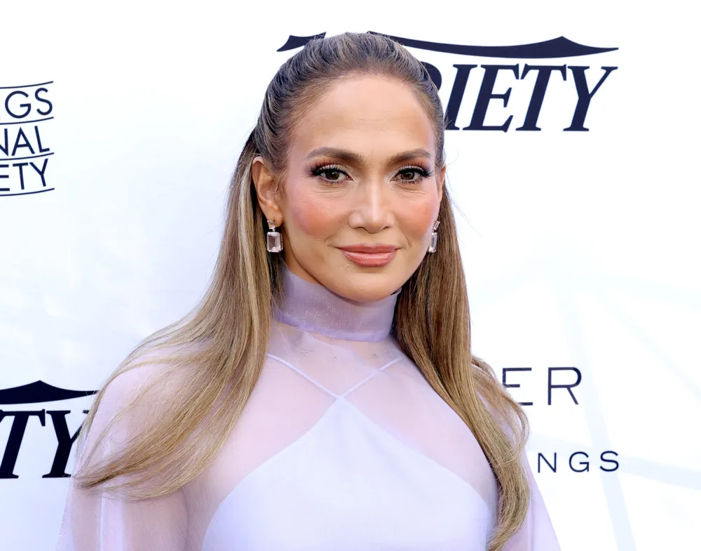 Jennifer Lopez Reveals Her Teen Kids' 'Brutally Honest' Advice - Newsweek