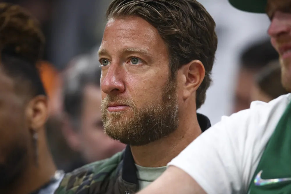Dave Portnoy Reveals Barstool Podcast Host's Exact Salary After Money ...