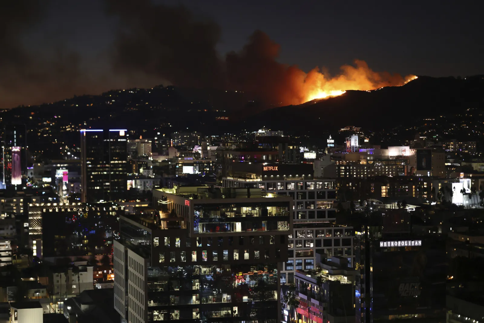 Fact Check: Is Hollywood Sign on Fire Right Now? - Newsweek