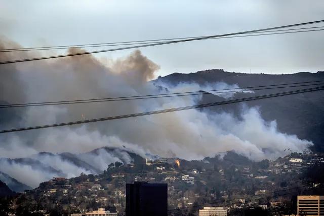 Palisades Fire Latest: Celebrity Homes Under Threat As Blaze Spreads ...