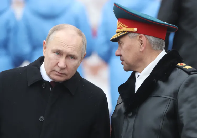 Putin’s Military Purge ‘Unnerved’ Russian Elites: Report - Newsweek