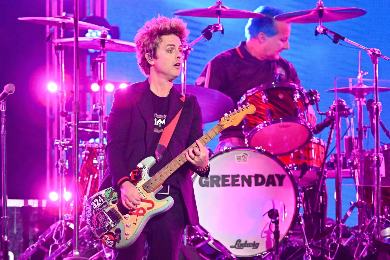 Green Day Blasts Elon Musk With 8-Word Lyric Change - Newsweek