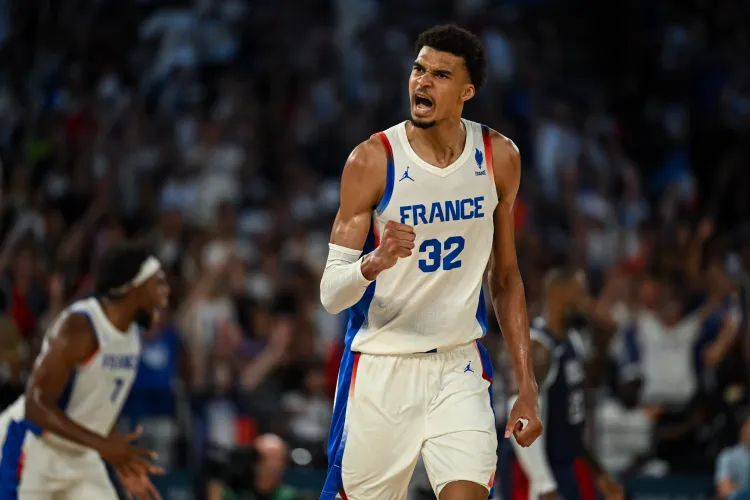 Spurs' Victor Wembanyama Gets Honored with Court in French Hometown ...