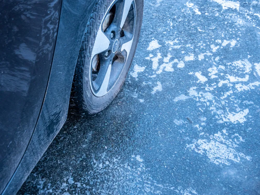 How To Avoid Sliding or Spinning Out on Icy Roads As Snow and Cold Grip ...