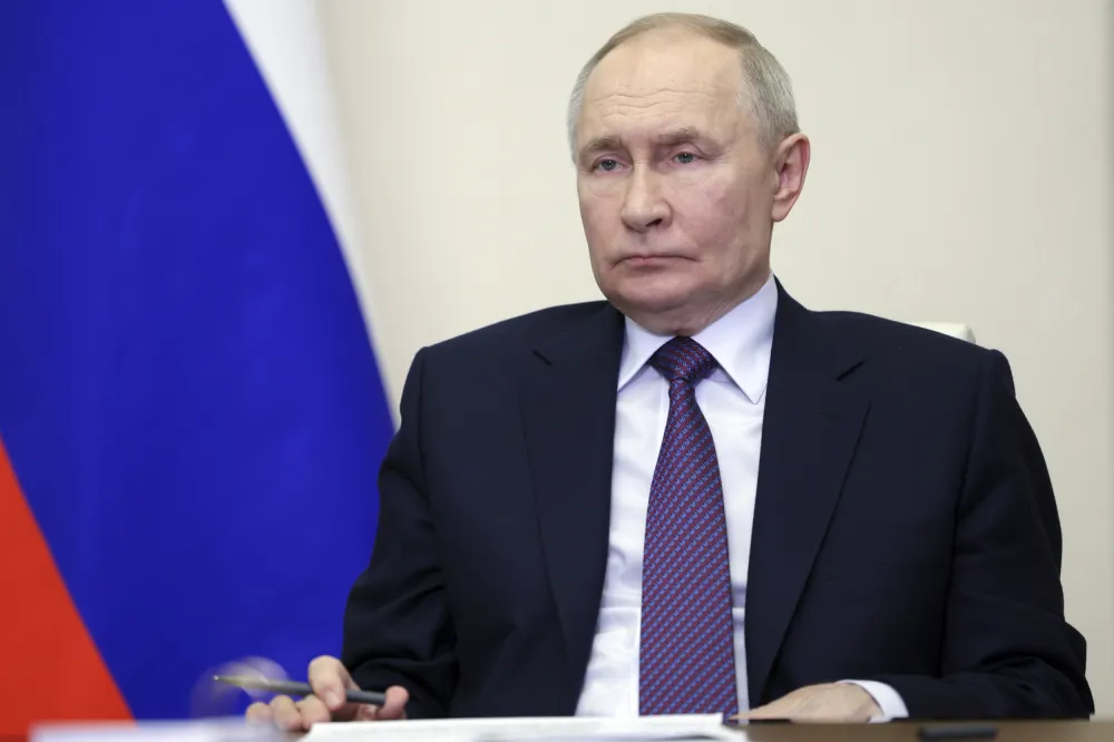 Putin ‘Ready’ to Talk to Trump, Kremlin Says - Newsweek
