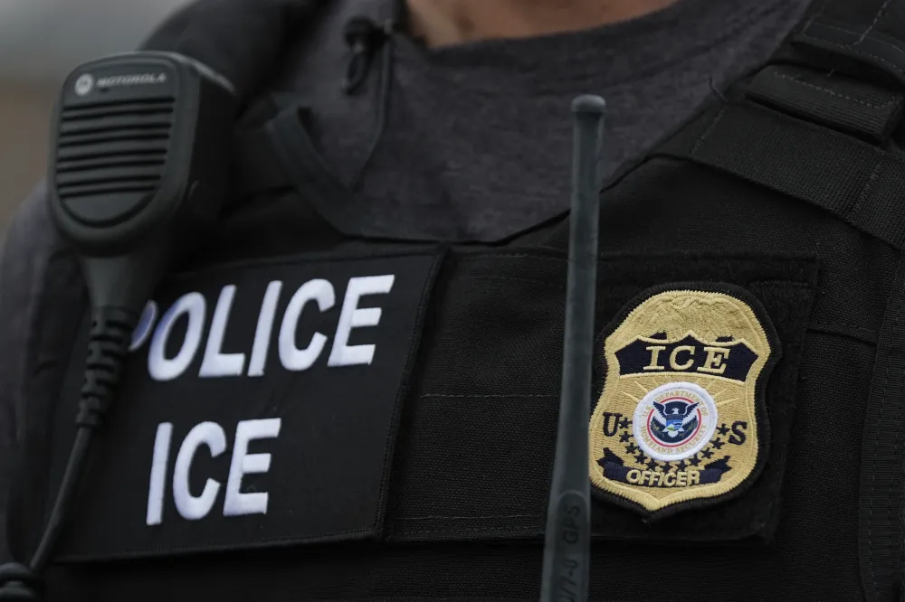 Hotline Launched to Report ICE Deportations - Newsweek