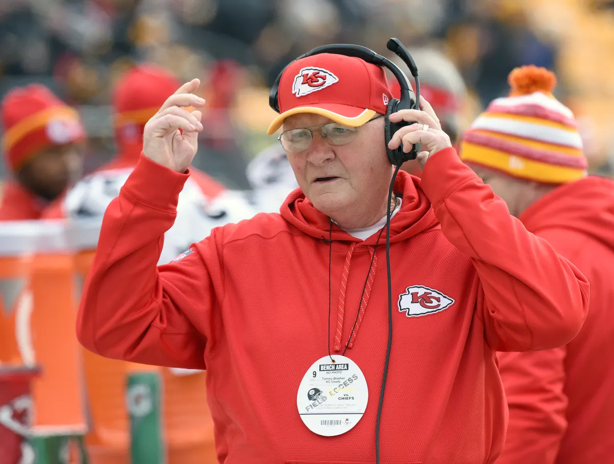 Tommy Brasher, NFL's Oldest Assistant Coach Under Chiefs' Andy Reid ...