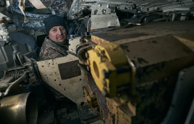 Ukraine War Maps Show Russia on Verge of Capturing Major Target - Newsweek