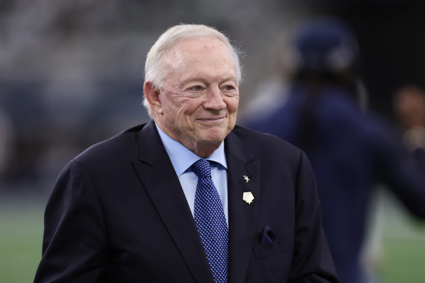 Cowboys' Jerry Jones Makes Odd Micah Parsons Statement - Newsweek
