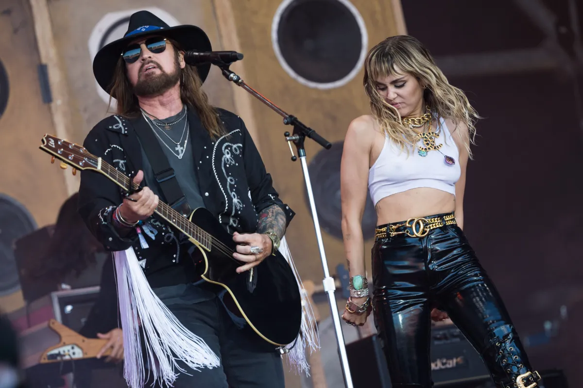 How Billy Ray Cyrus Celebrated Miley Cyrus' Grammy Win - Newsweek