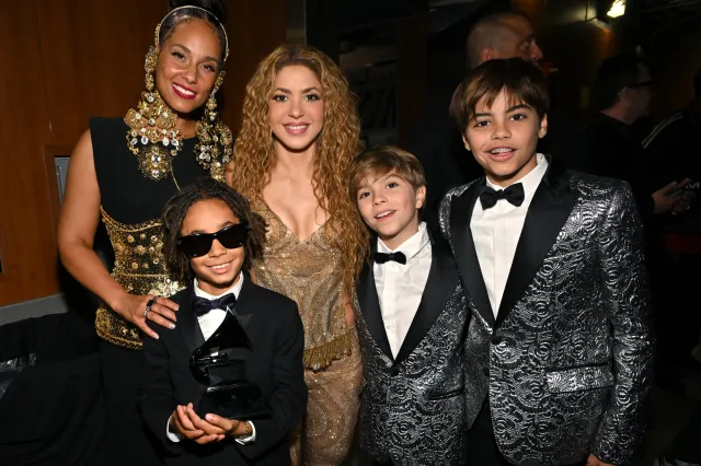 10 Celebs Who Brought Their Kids To The Red Carpet - Newsweek