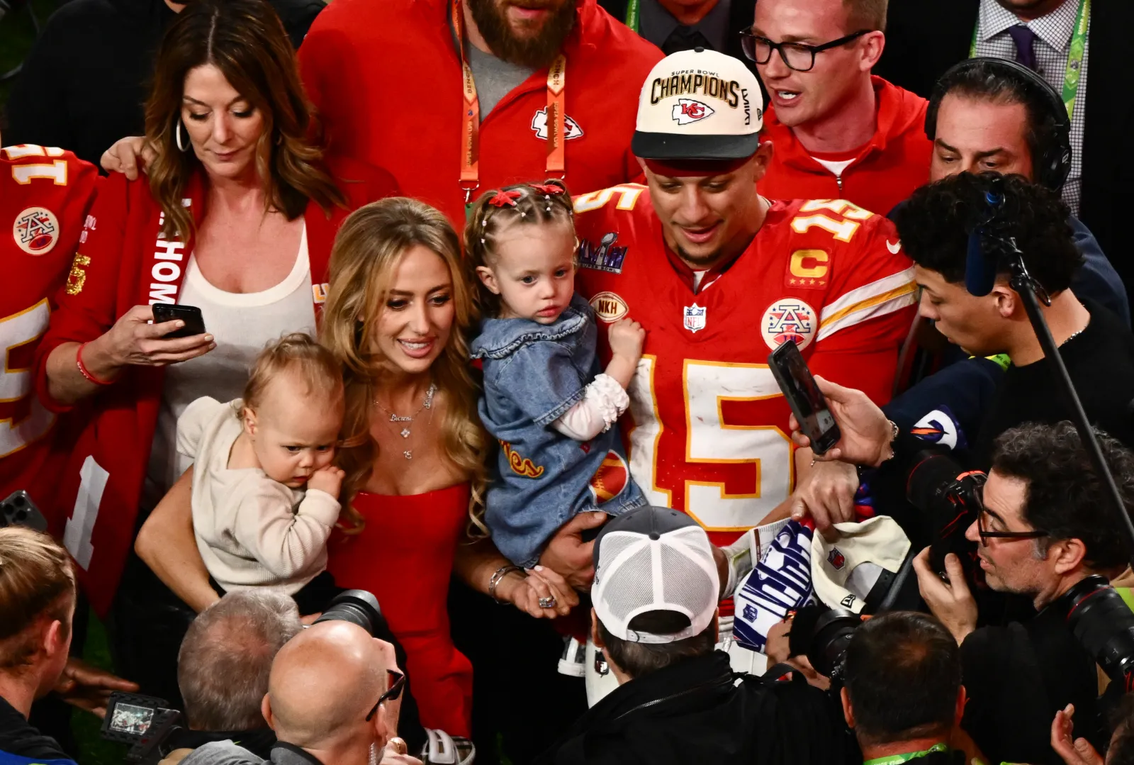 Patrick Mahomes' 3-Week-Old Newborn to Make Super Bowl Debut - Newsweek
