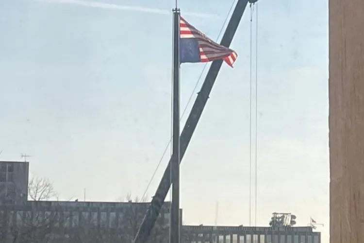 US Flag Upside Down Outside State Department, Photo Appears to Suggest ...