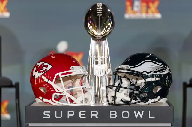 Chiefs vs Eagles Expert Predictions for Super Bowl LIX - Newsweek