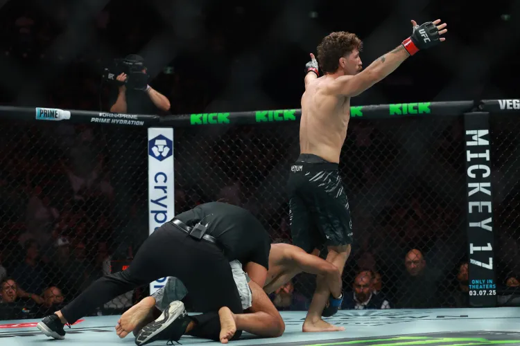 UFC 312 Kicks Off With 19-Second One-Punch Knockout - Newsweek