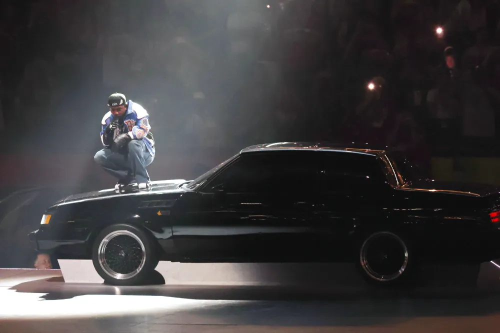 Was Drake at the Super Bowl During Kendrick Lamar's Halftime ...