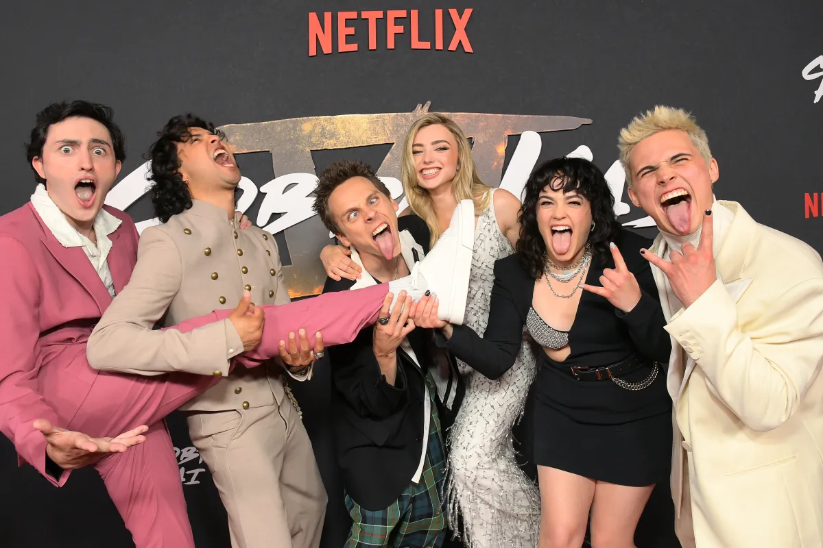 Are 'Cobra Kai' Stars Tanner Buchanan and Mary Mouser Engaged? - Newsweek