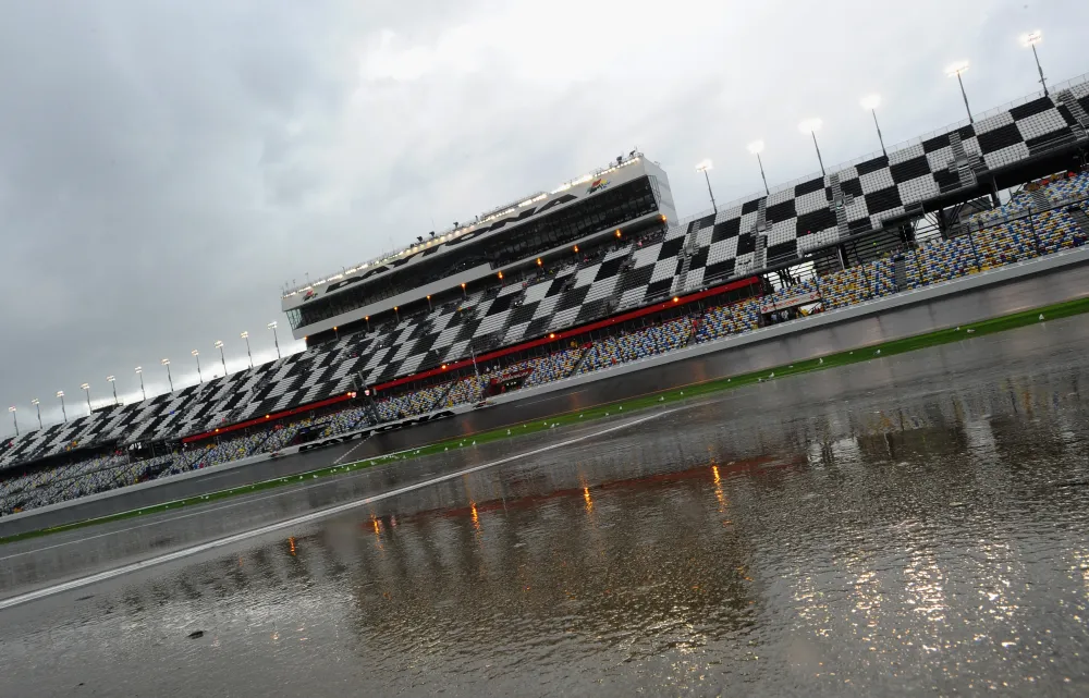 Daytona 500: Sunday's Race in Danger as Curse Continues - Newsweek