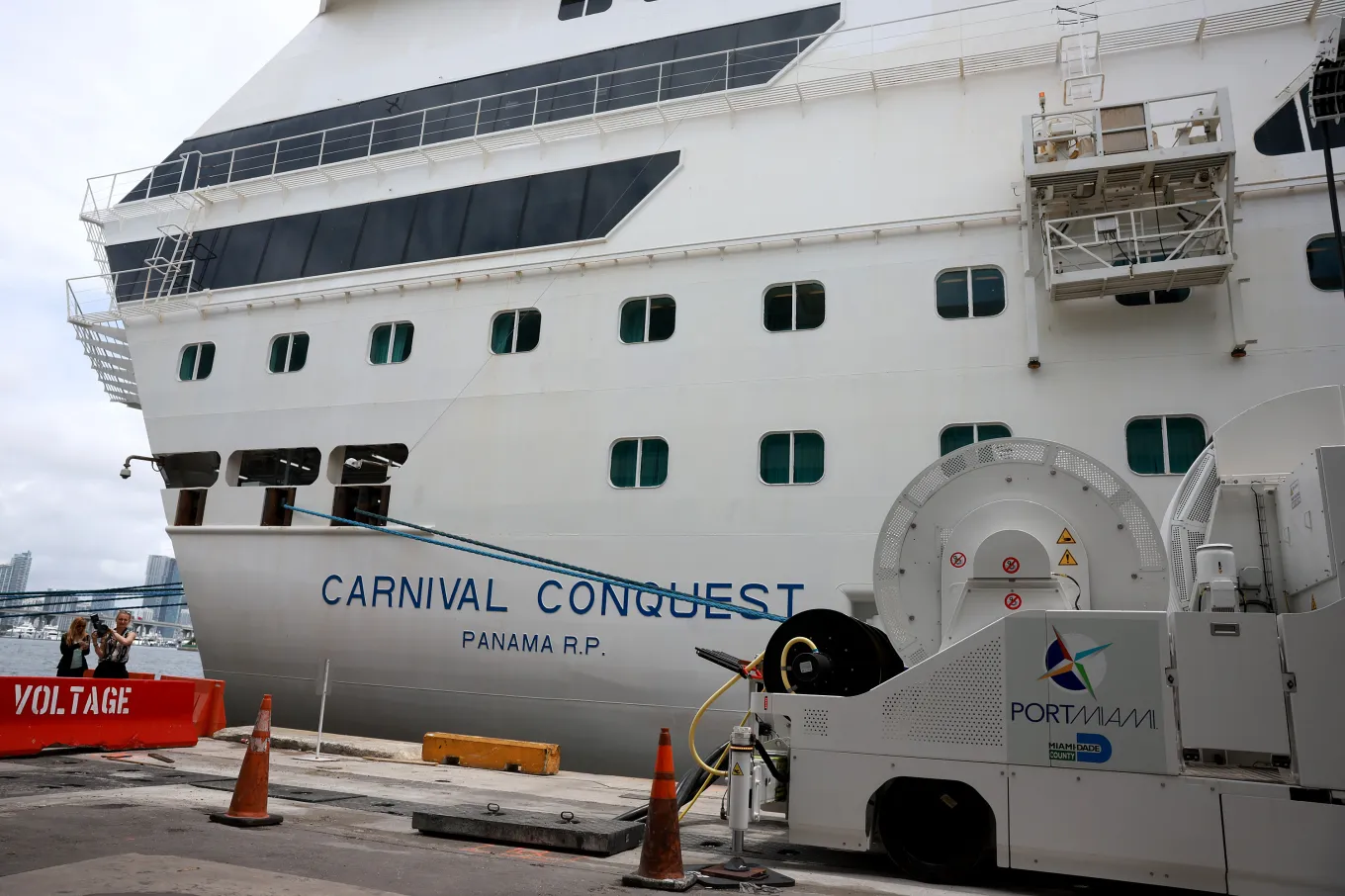 YouTuber Takes on Carnival ‘Cruise From Hell’ - Newsweek