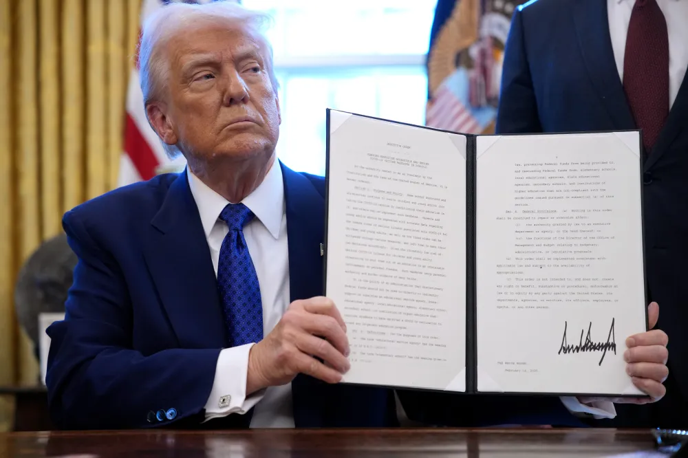 Donald Trump’s Purge of Federal Workers Spark Mass Confusion, Anger ...