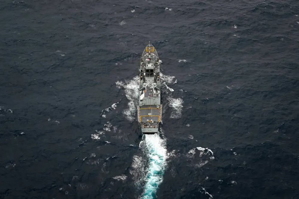 China mobilizes military against Canadian warship passing Taiwan Strait ...
