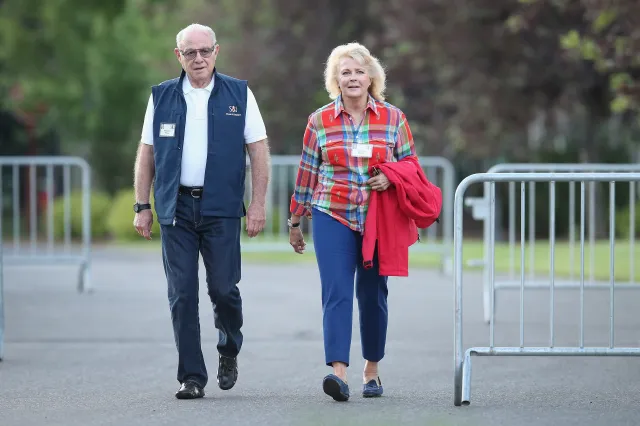 'Murphy Brown' Star Candice Bergen Suffers Heartbreaking Loss - Newsweek