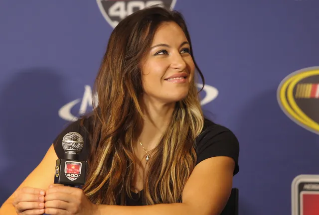 Miesha Tate Announces UFC Return: 'I've Still Got What It Takes' - Newsweek