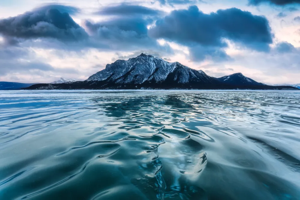 Video of Shocking Ice Phenomenon Watched by Over 9 Million - Newsweek