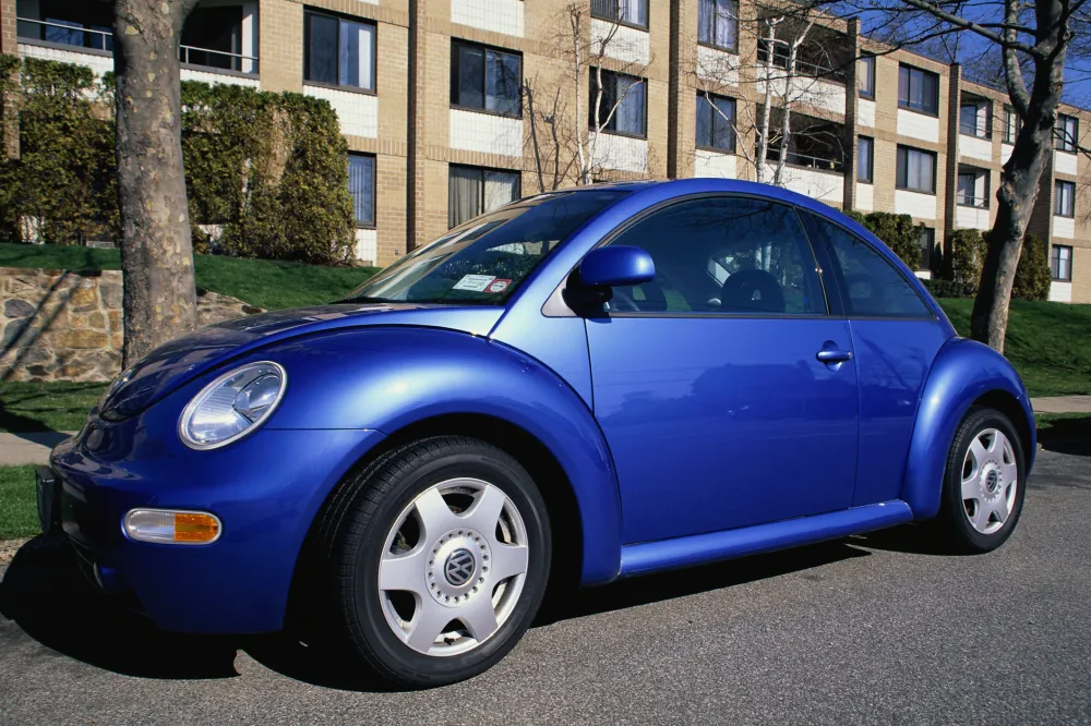 Man Buys Used Car-Then Finds Note From Previous Owner in Glove Box ...