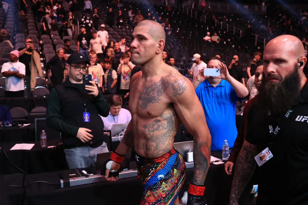 Alex Pereira Issues Statement After Title Loss At UFC 313 - Newsweek