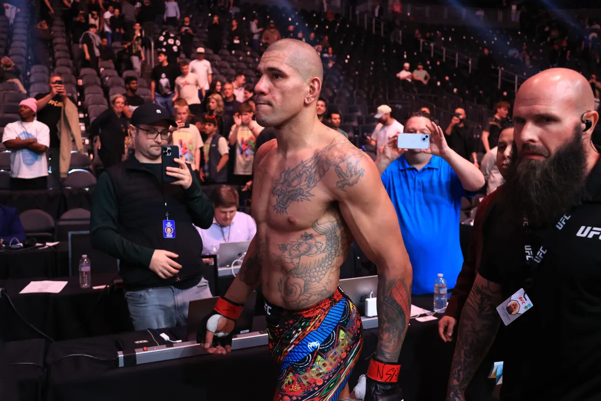 Alex Pereira Issues Statement After Title Loss At UFC 313 - Newsweek