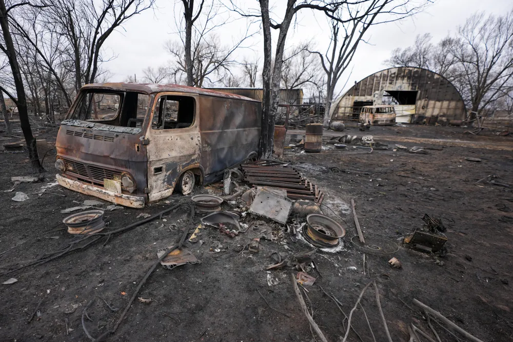 ‘Critical’ Red Flag Fire Warning Across Most of Texas Amid Strong Winds ...