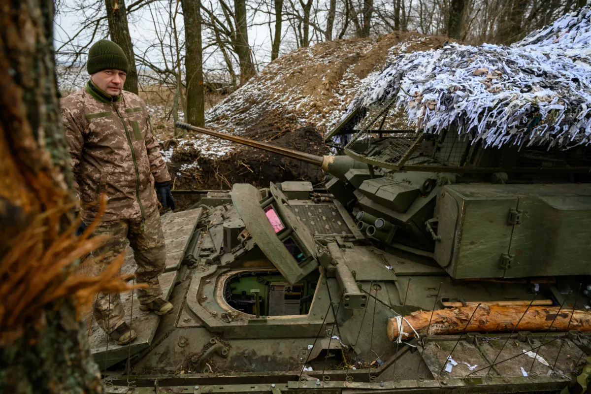 Ukraine Responds to Trump, Putin ‘Encirclement’ Claim - Newsweek