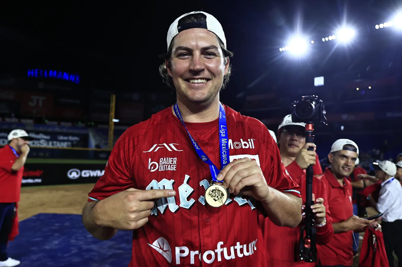 Yankees Reportedly Uninterested In Signing Trevor Bauer, Even For '$0 ...