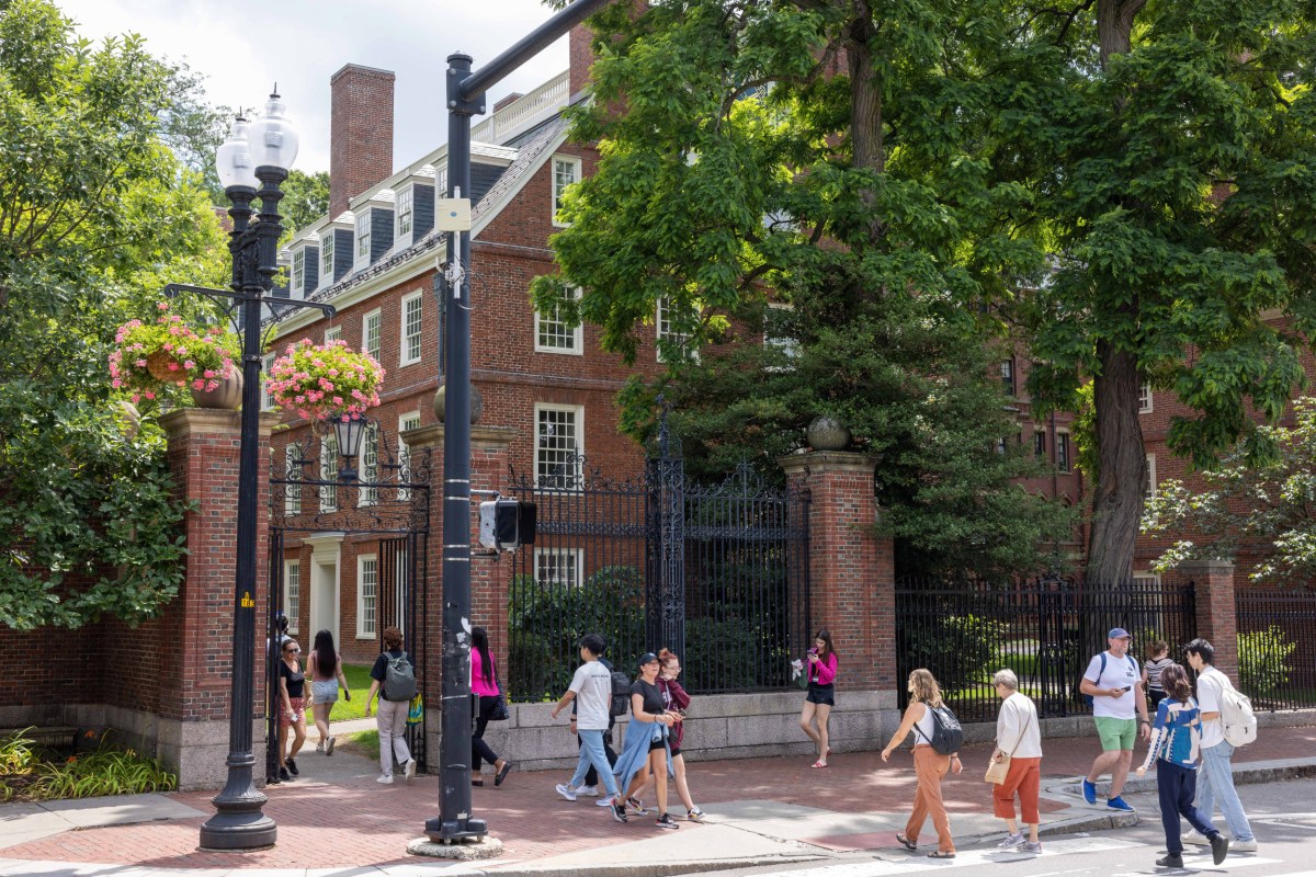 Full List of Colleges That Offer Free Tuition Based on Income - Newsweek