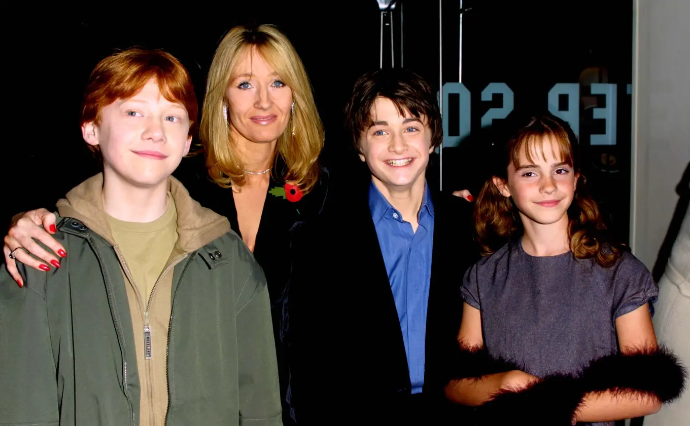 J.K. Rowling's New Dig Seemingly Reignites Feud with 'Harry Potter ...