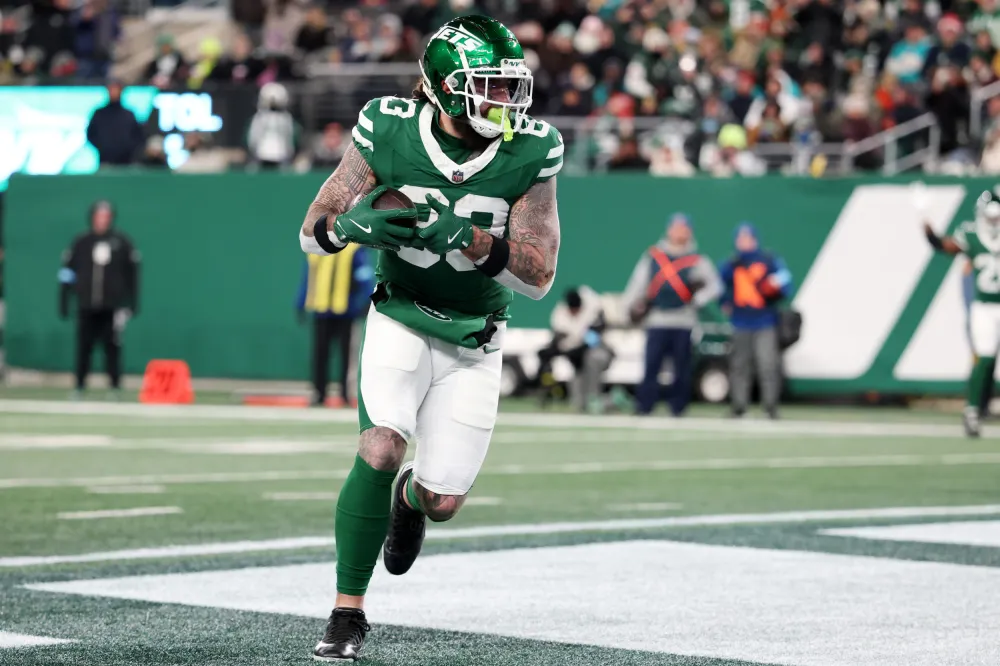 Tight End Tyler Conklin Joins Chargers To Provide Massive Boost to ...