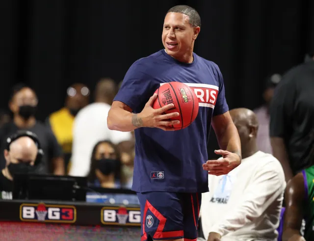 Former NBA Star Mike Bibby Named New Head Coach at Sacramento State ...