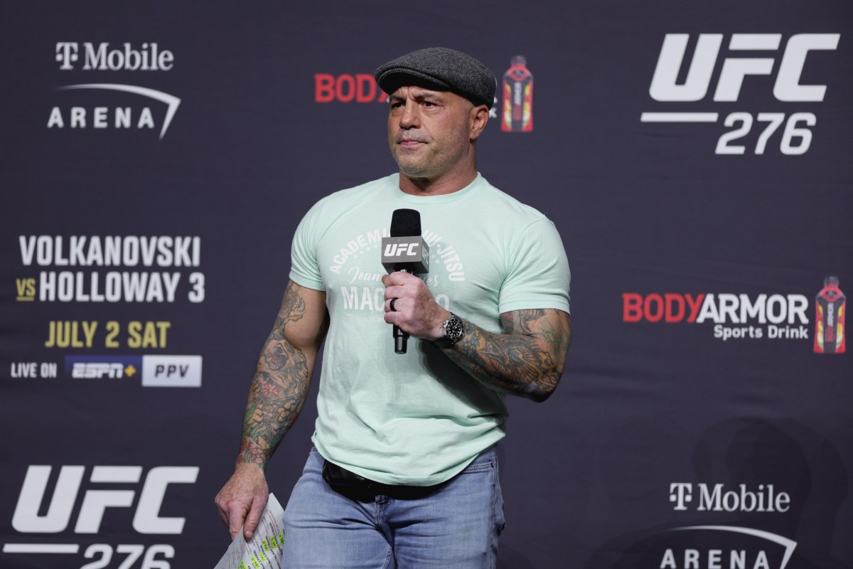 Joe Rogan Tears Into Canada: ‘Rather Go to Russia’ - Newsweek