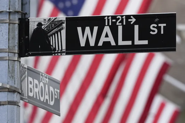 Wall Street Bankers Bonuses Hit Record High - Newsweek