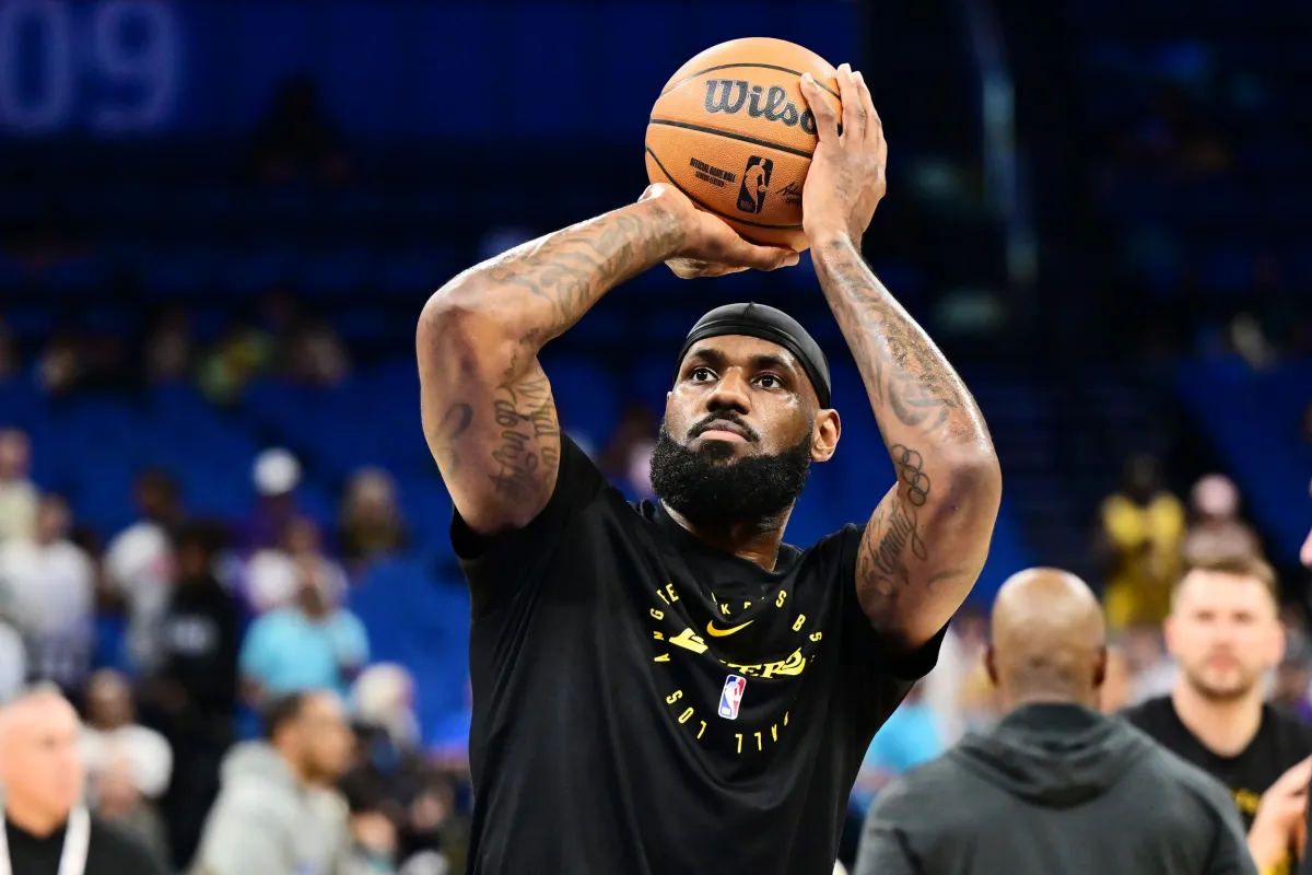 Lakers' LeBron James Roasts Stephen A. Smith with Taylor Swift ...