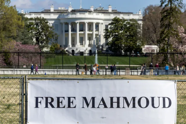 Mahmoud Khalil's Attorney Hits Out at 'Retaliatory Arrest' as Judge ...