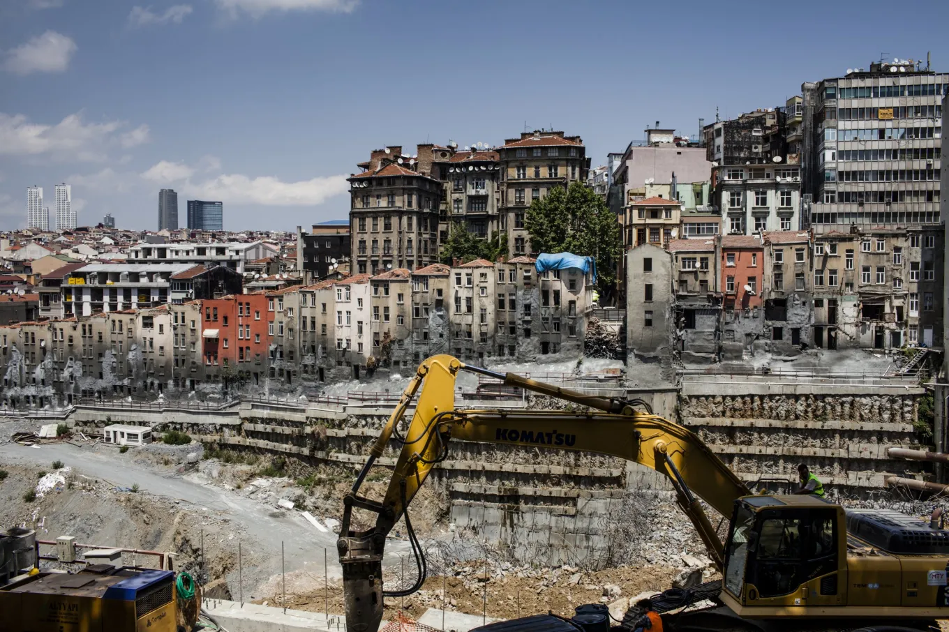 Erdogan’s Grand Construction Projects Are Tearing Istanbul Apart - Newsweek