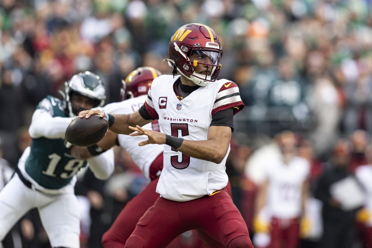 Ex-Dallas Cowboys Star Makes Strong Jayden Daniels Claim - Newsweek