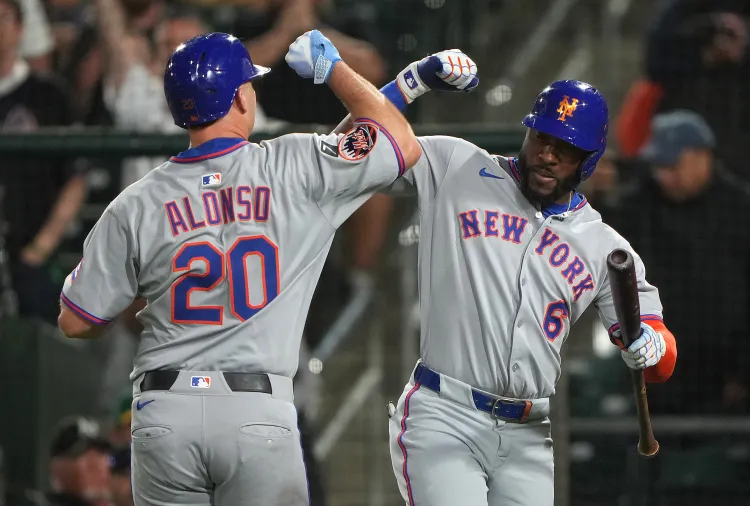 Pete Alonso Weighs In On Fellow First Baseman's 'Huge, Huge, Huge' New ...