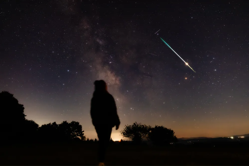What’s Visible in Night Sky May 2025—Flower Moon, Meteors, Saturn ...
