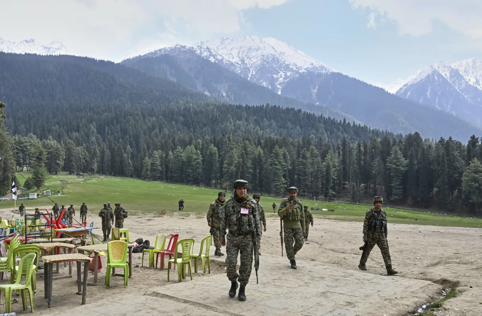 US Issues New Travel Warning After Kashmir Attack - Newsweek