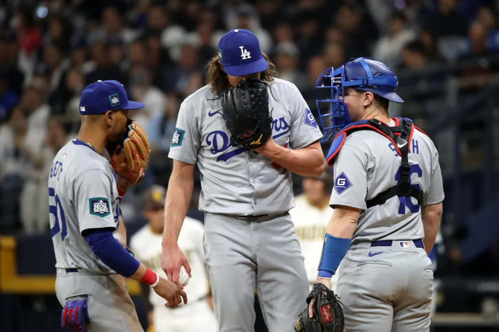 Dodgers' Tyler Glasnow Exits Sunday's Game With Shoulder Injury - Newsweek