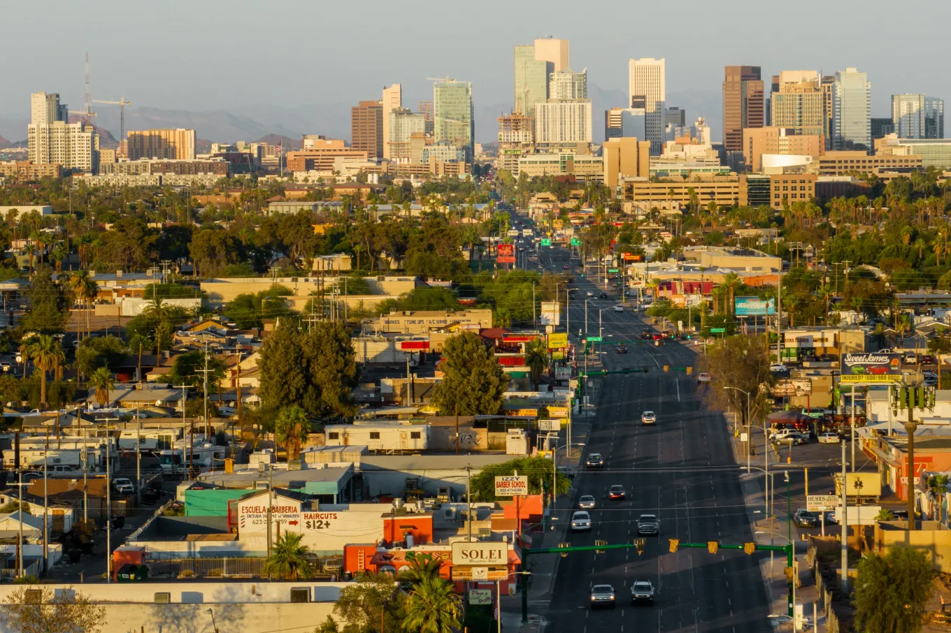 Phoenix Housing Market Faces ‘Mass Sell-off’ as Home Values Plunge ...